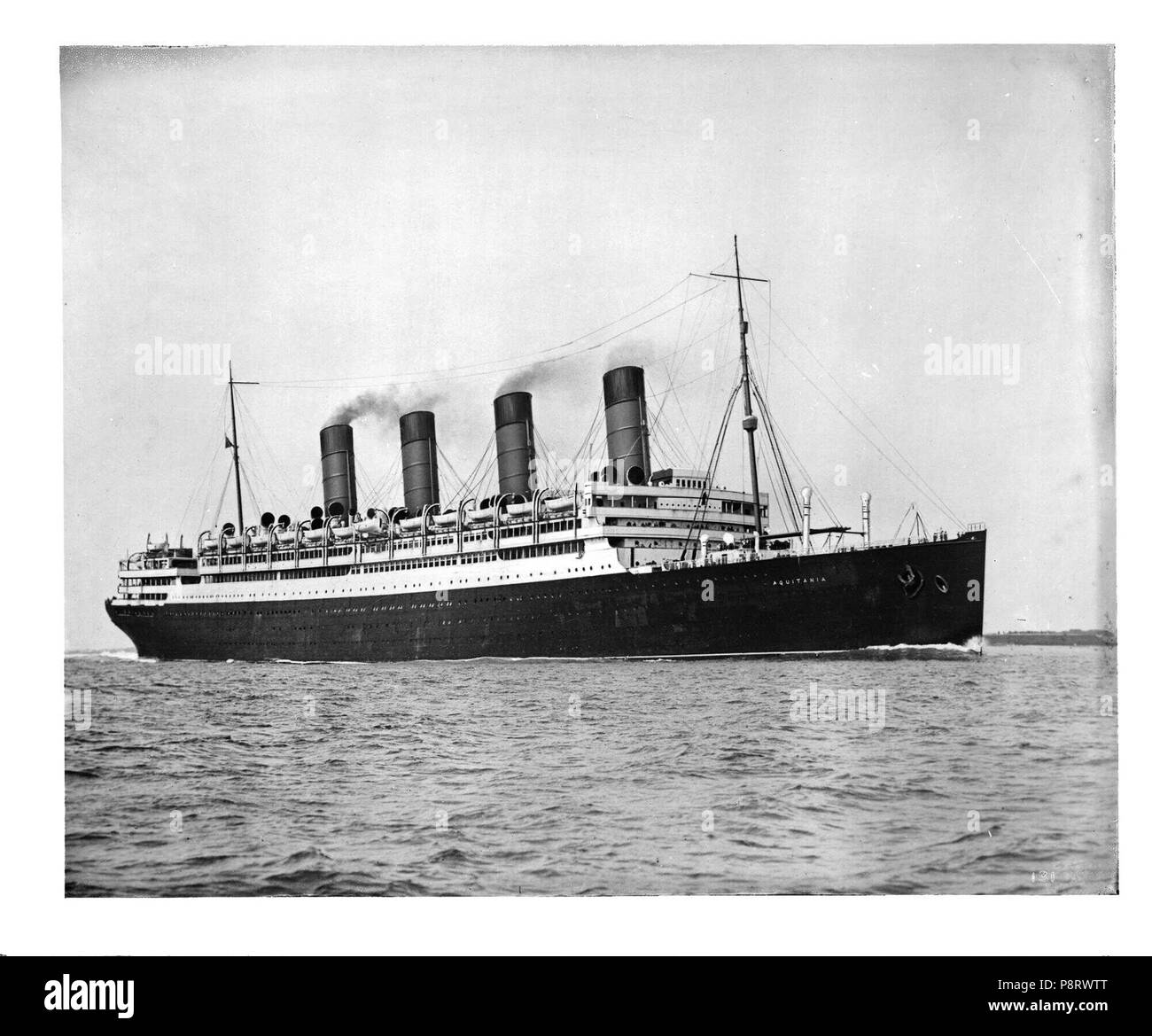 Aquitania ship hi-res stock photography and images - Alamy