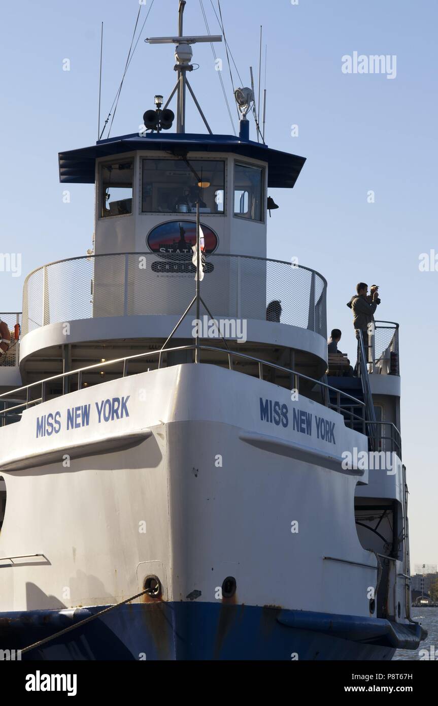 American Immigrant Boat High Resolution Stock Photography and Images ...