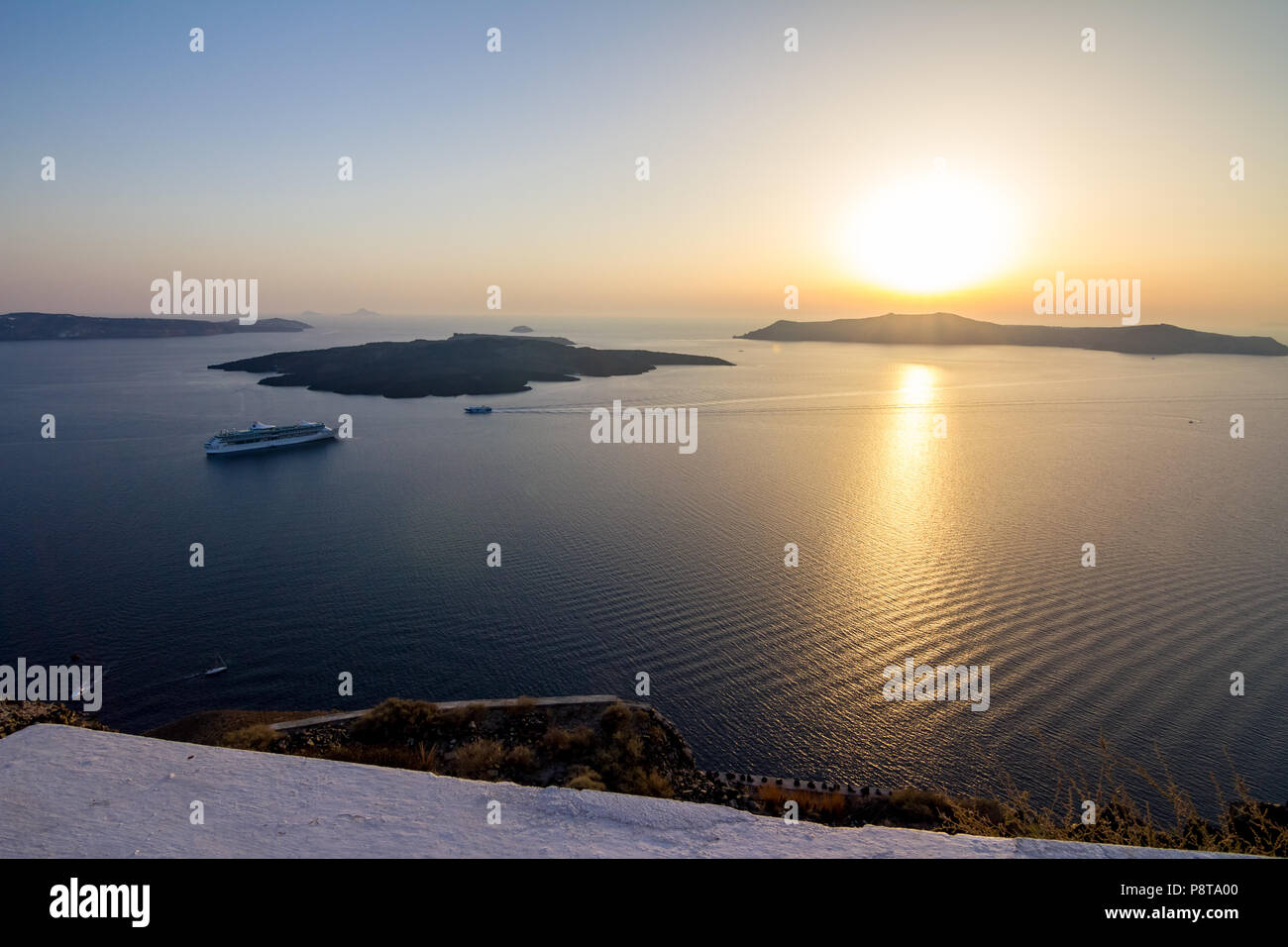 Elevated incredibly romantic sunset scene on Santorini. Fira, Greece ...