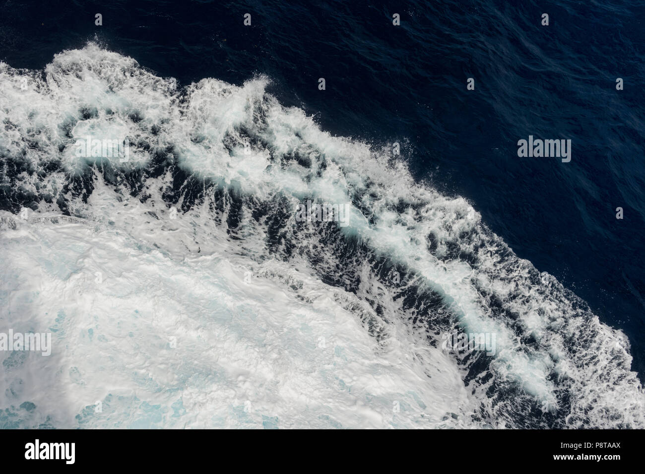 Seaspray hi-res stock photography and images - Alamy