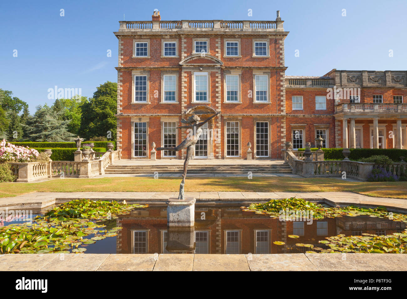 Newby hall hi-res stock photography and images - Alamy