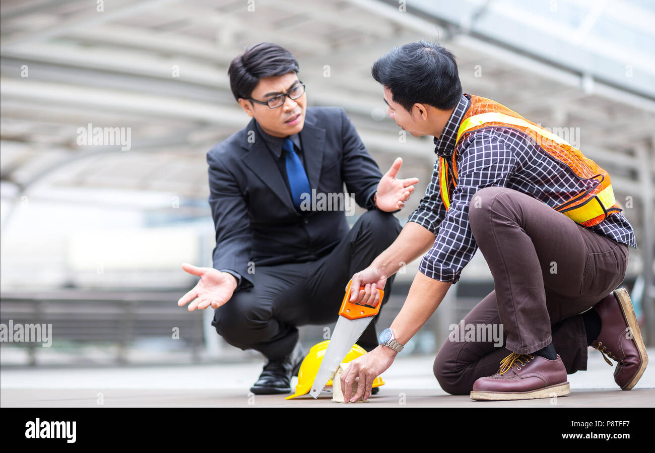 Business meeting quarrel hi-res stock photography and images - Alamy