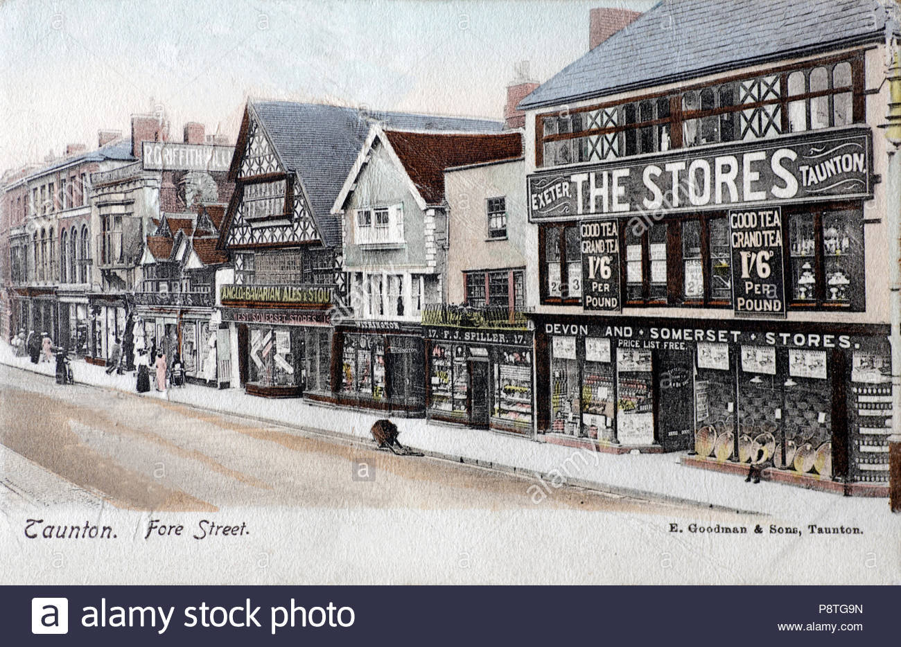 Street scene uk 1900s hi-res stock photography and images - Alamy