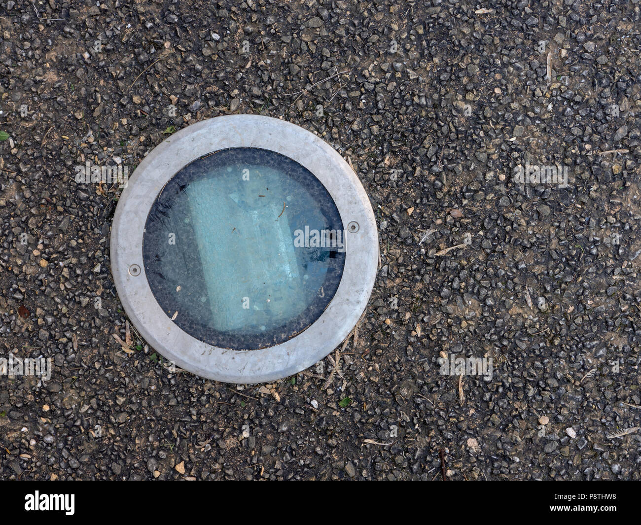 Dirty street lamp hi-res stock photography and images - Alamy