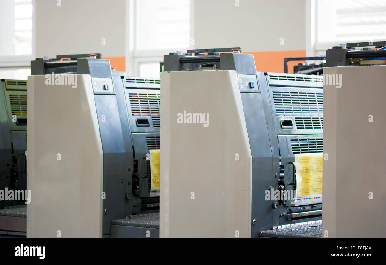 Offset machine hi-res stock photography and images - Alamy