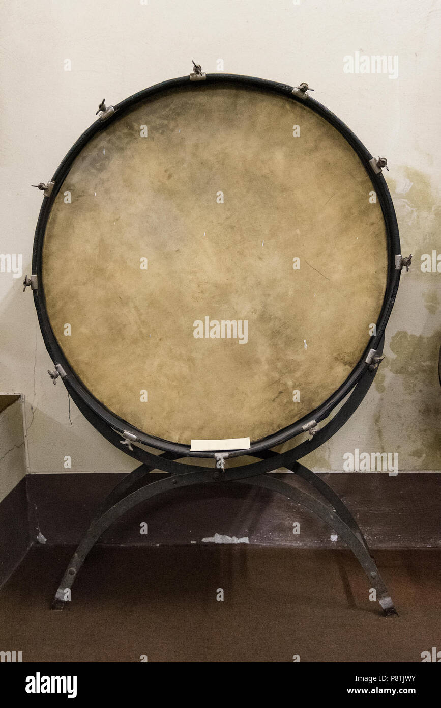 Drum and bass hi-res stock photography and images - Alamy
