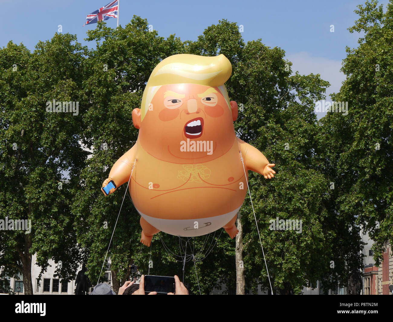 Blimp balloon hi-res stock photography and images - Alamy