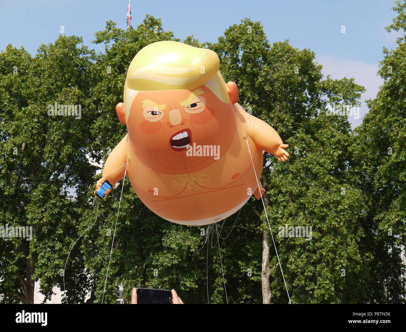 Blimp balloon hi-res stock photography and images - Alamy