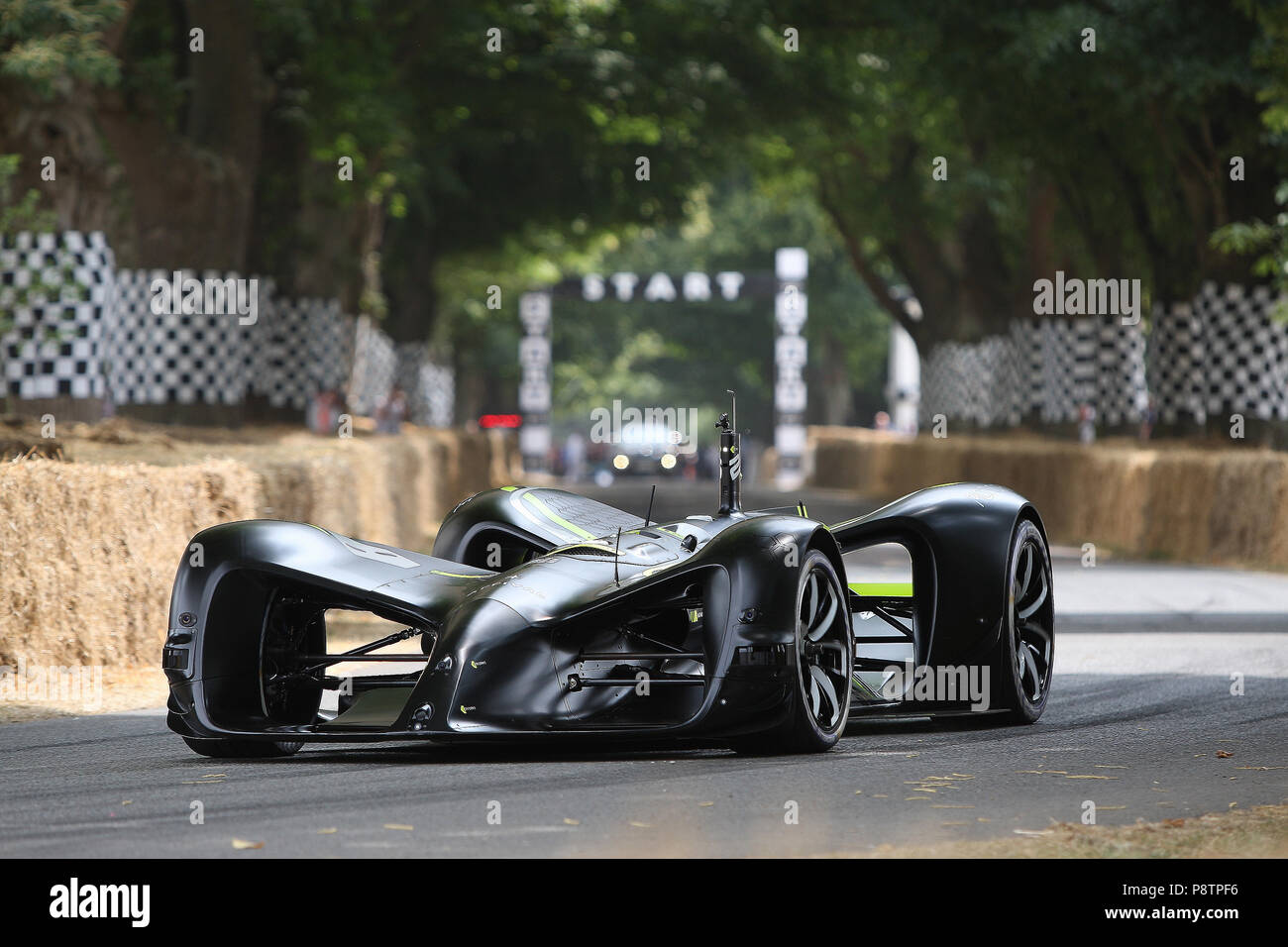 Car drives itself hi-res stock photography and images - Alamy