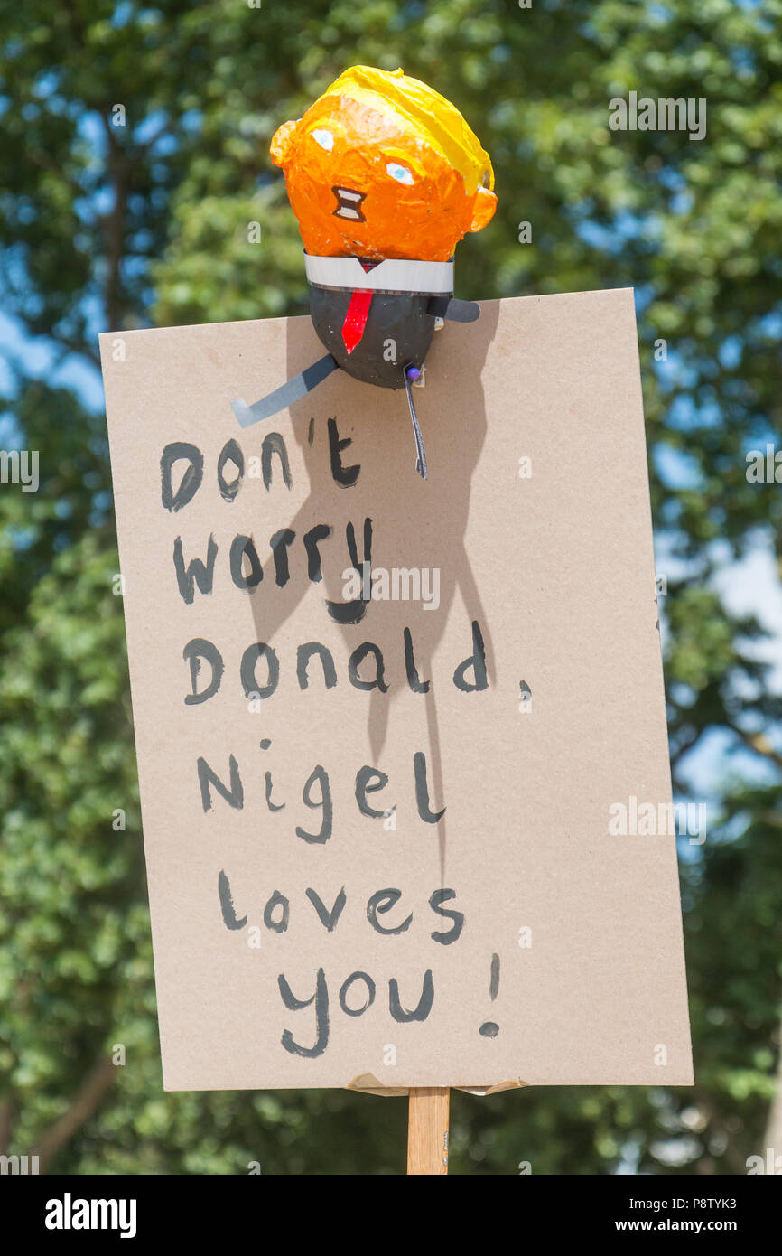Baby donald trump hi-res stock photography and images - Alamy