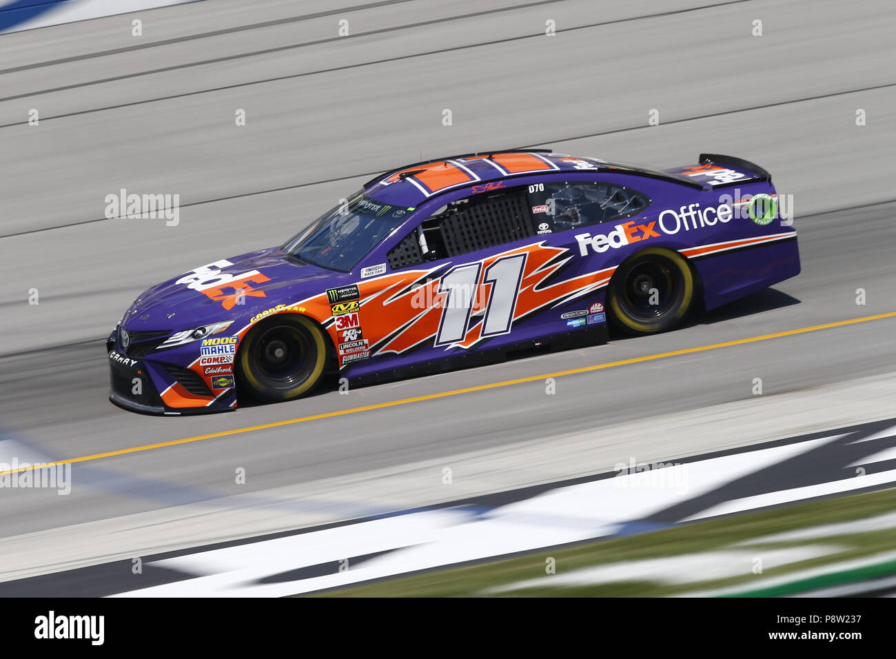 Sparta, Kentucky, USA. 13th July, 2018. Denny Hamlin (11) brings his ...