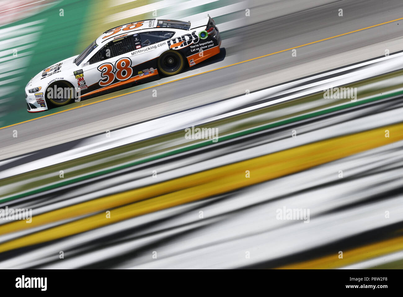 Sparta, Kentucky, USA. 13th July, 2018. David Ragan (38) brings his ...
