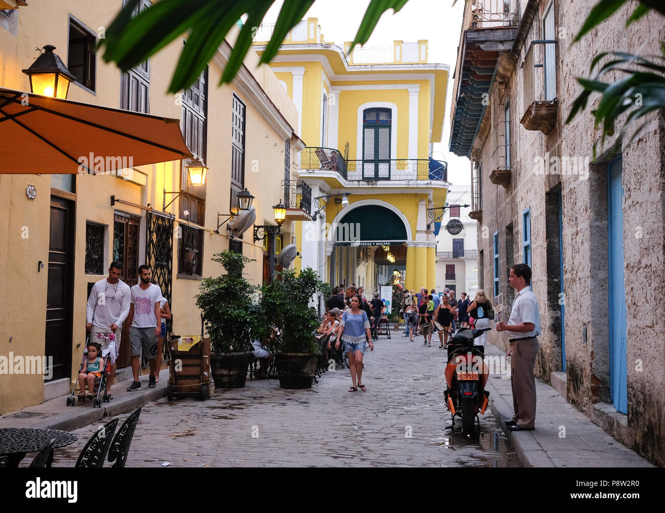 Cuba, Havana. 23rd June, 2018. A lane leads to the Plaza Vieja. Havana ...