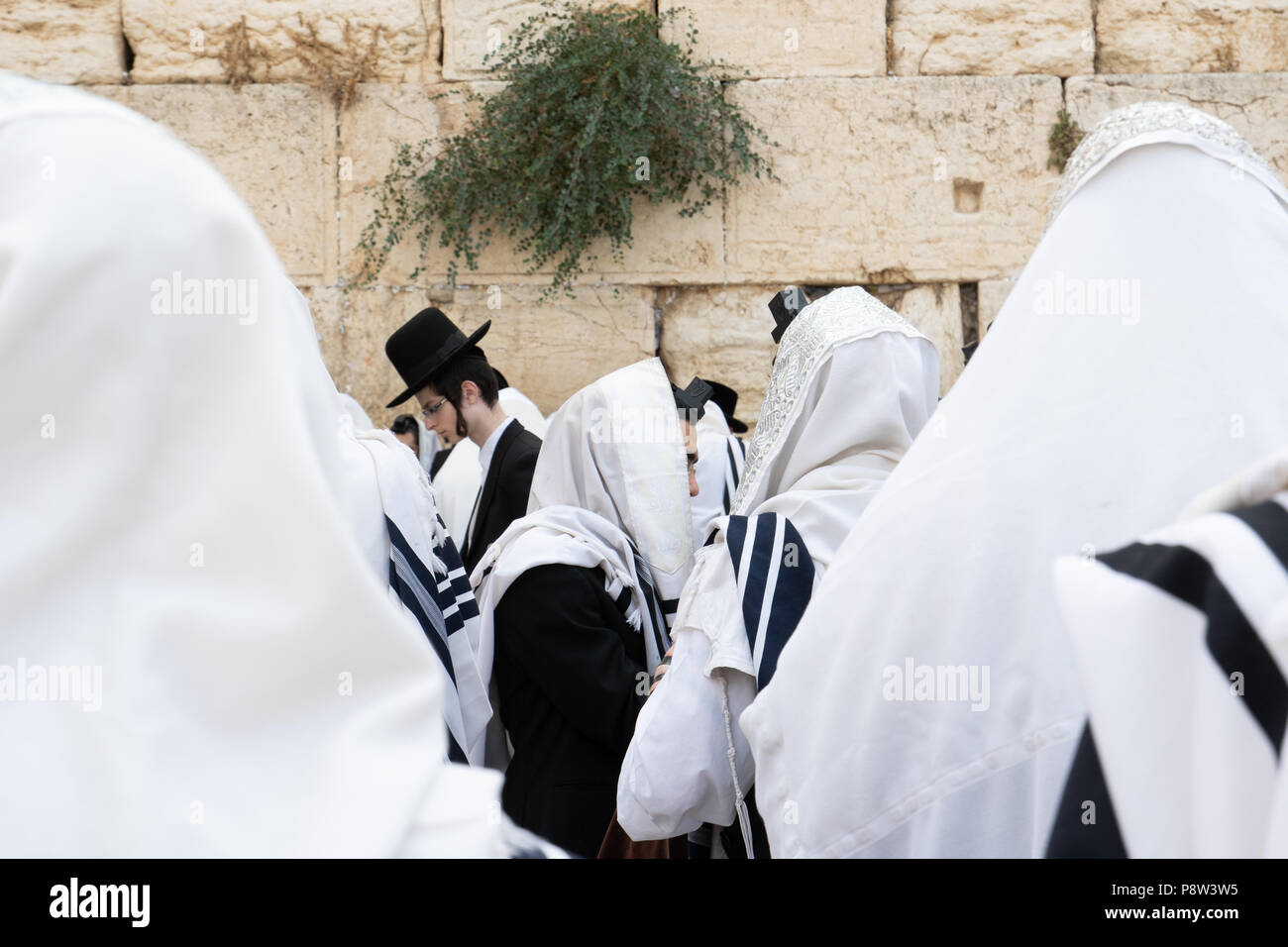 Rosh hodesh hi-res stock photography and images - Alamy