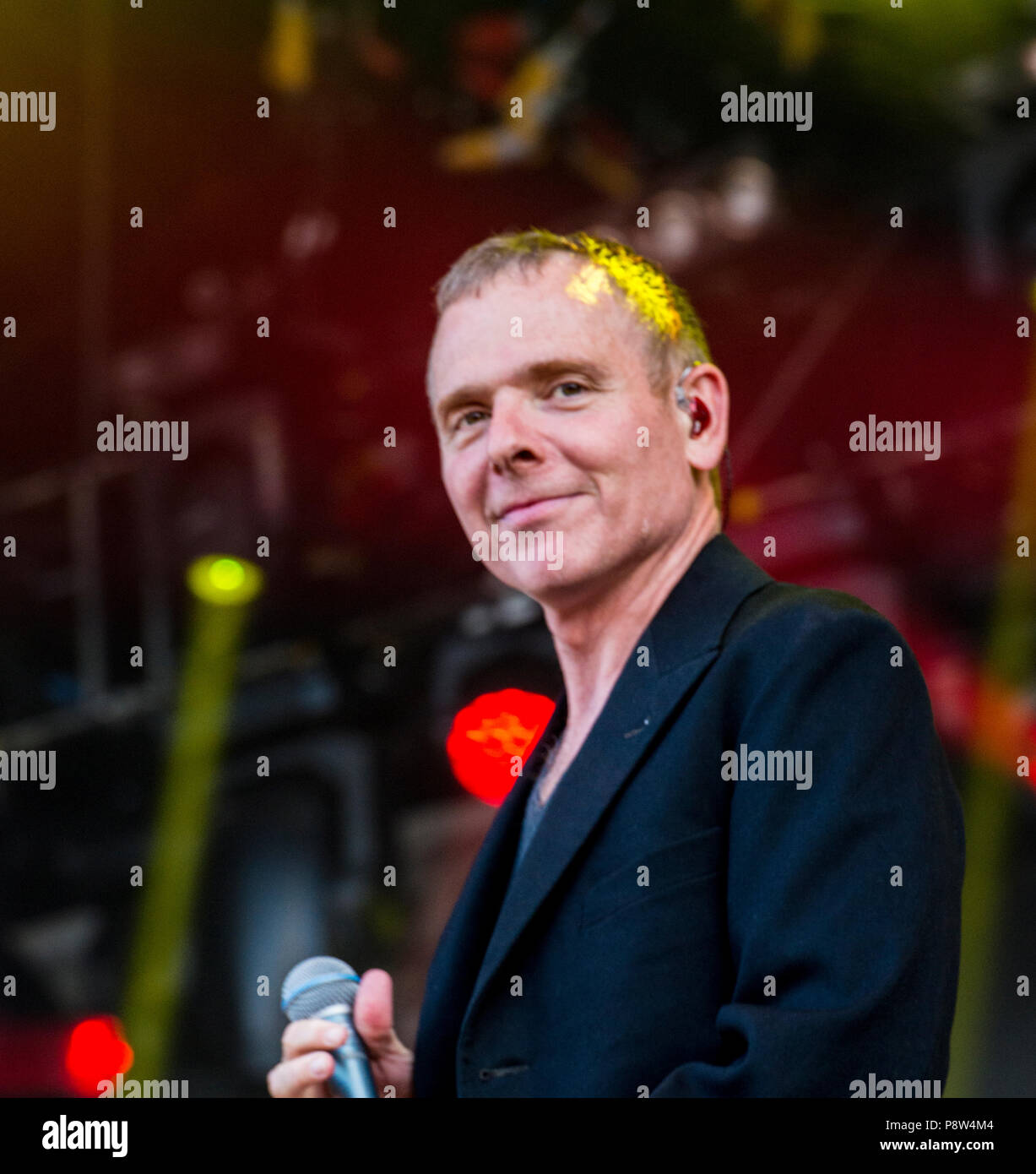 Belle and sebastian hi-res stock photography and images - Alamy