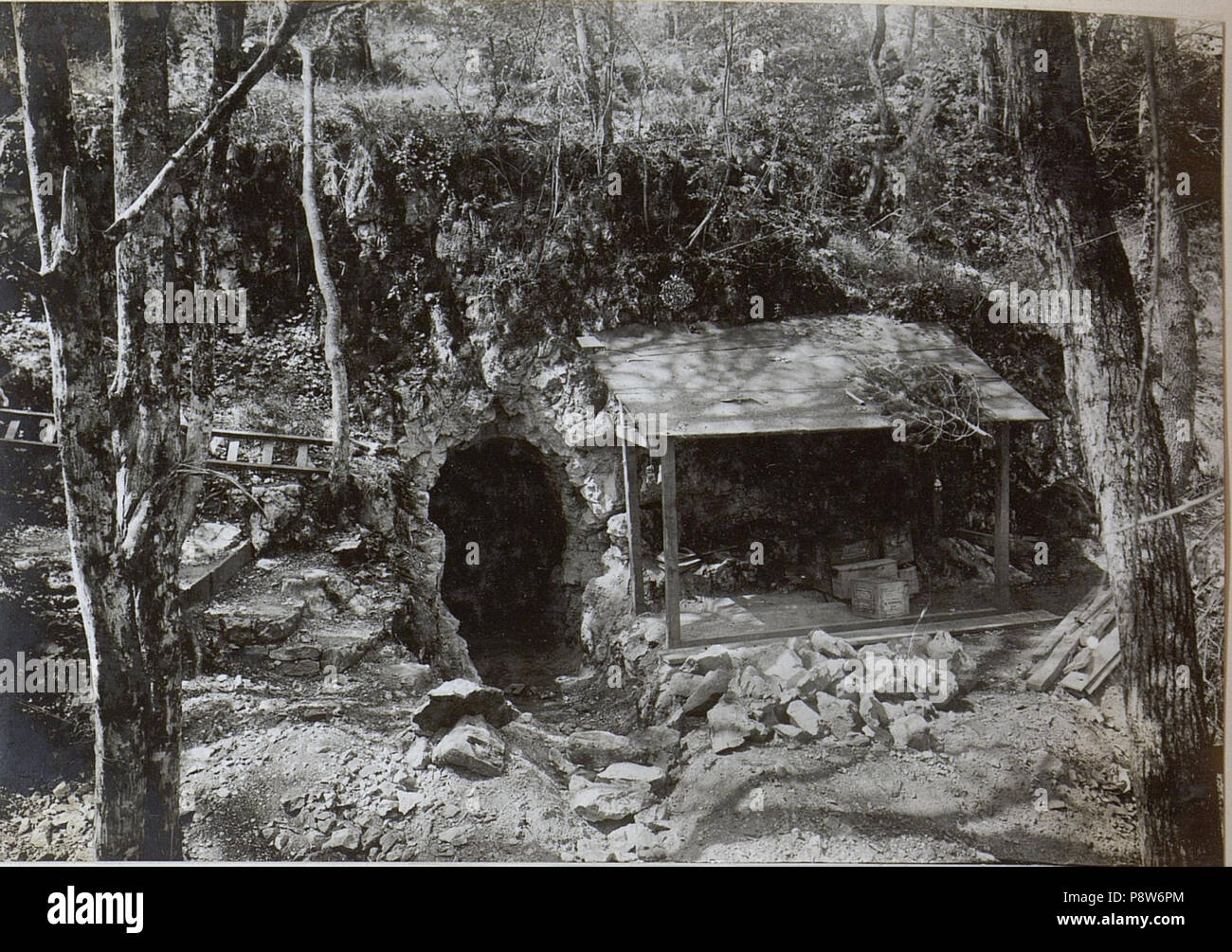 Kaverne hi-res stock photography and images - Alamy