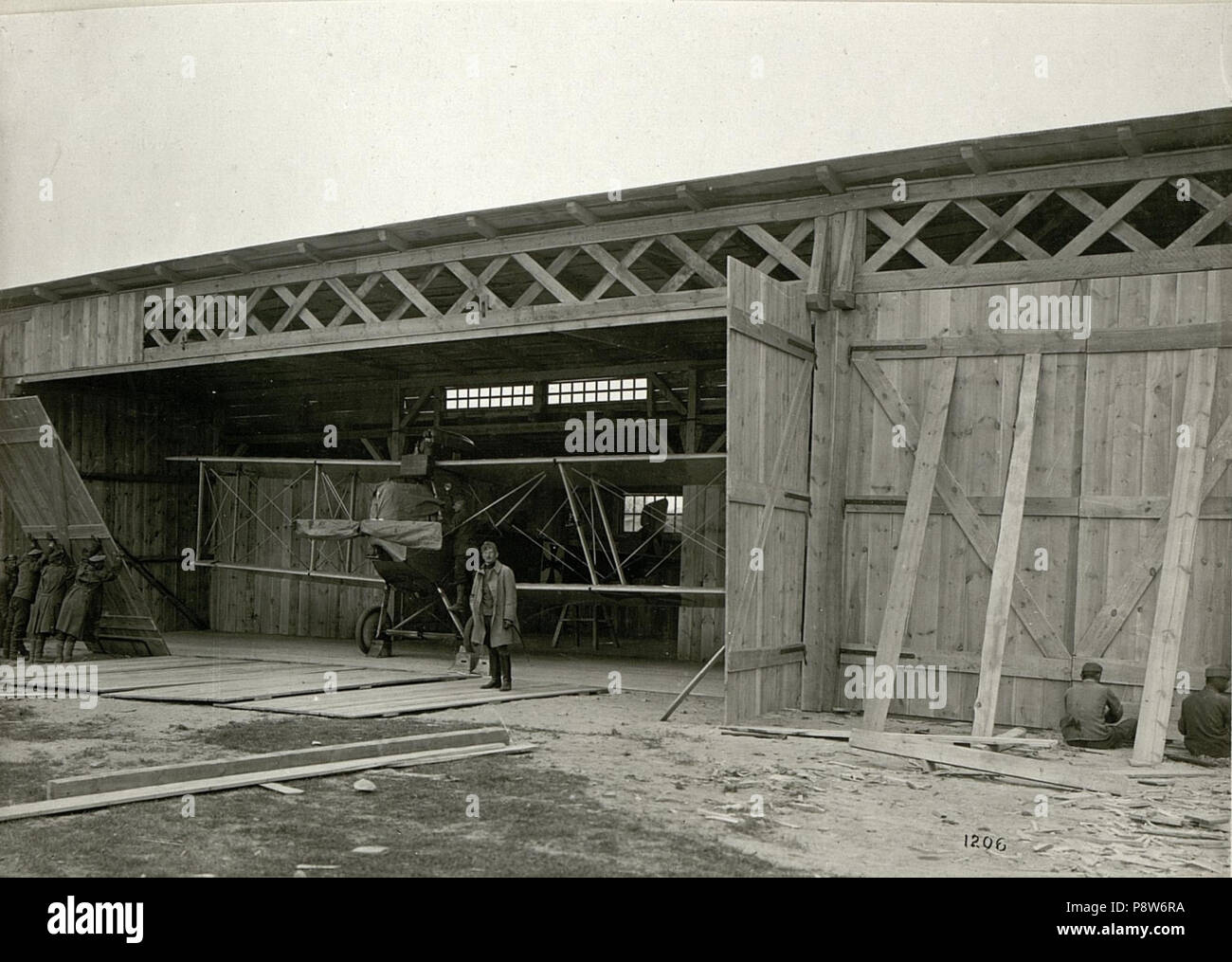 Abschnitt 52 hi-res stock photography and images - Alamy