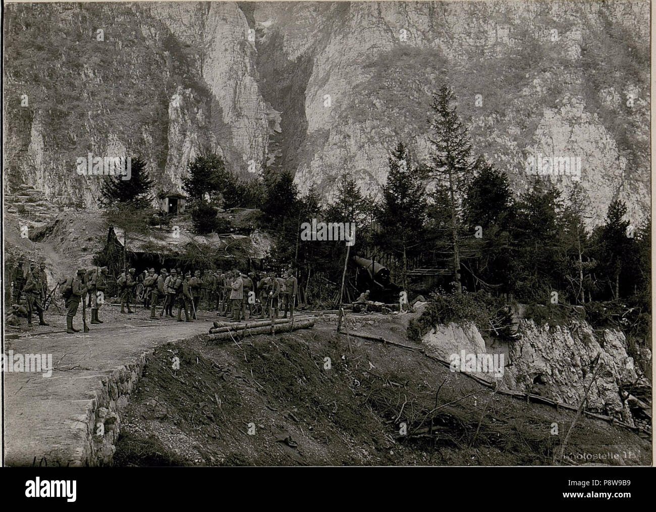 Italienischer pass hi-res stock photography and images - Alamy