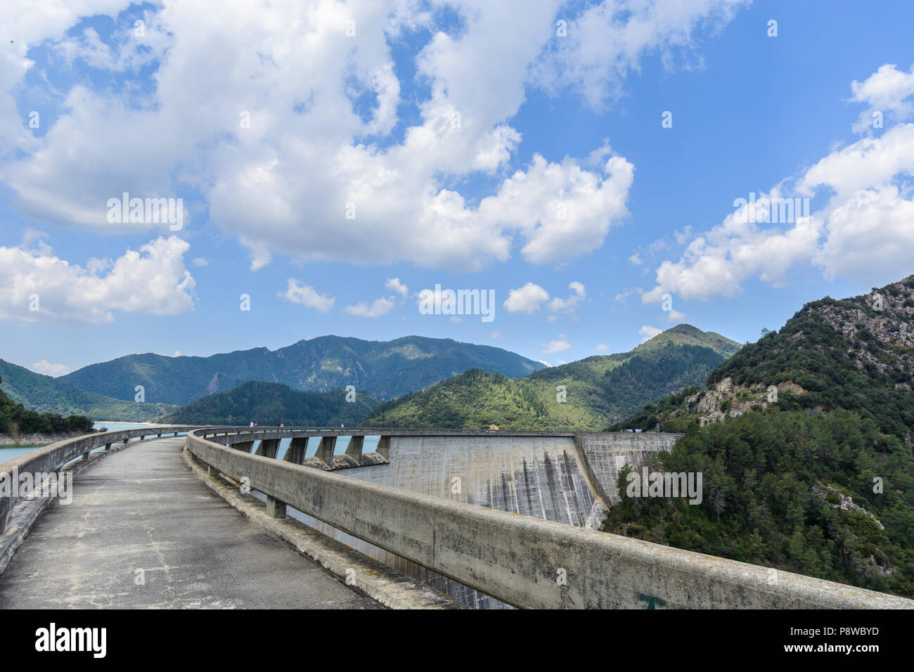 Circular path above a dam from its starting point to the end in spring ...