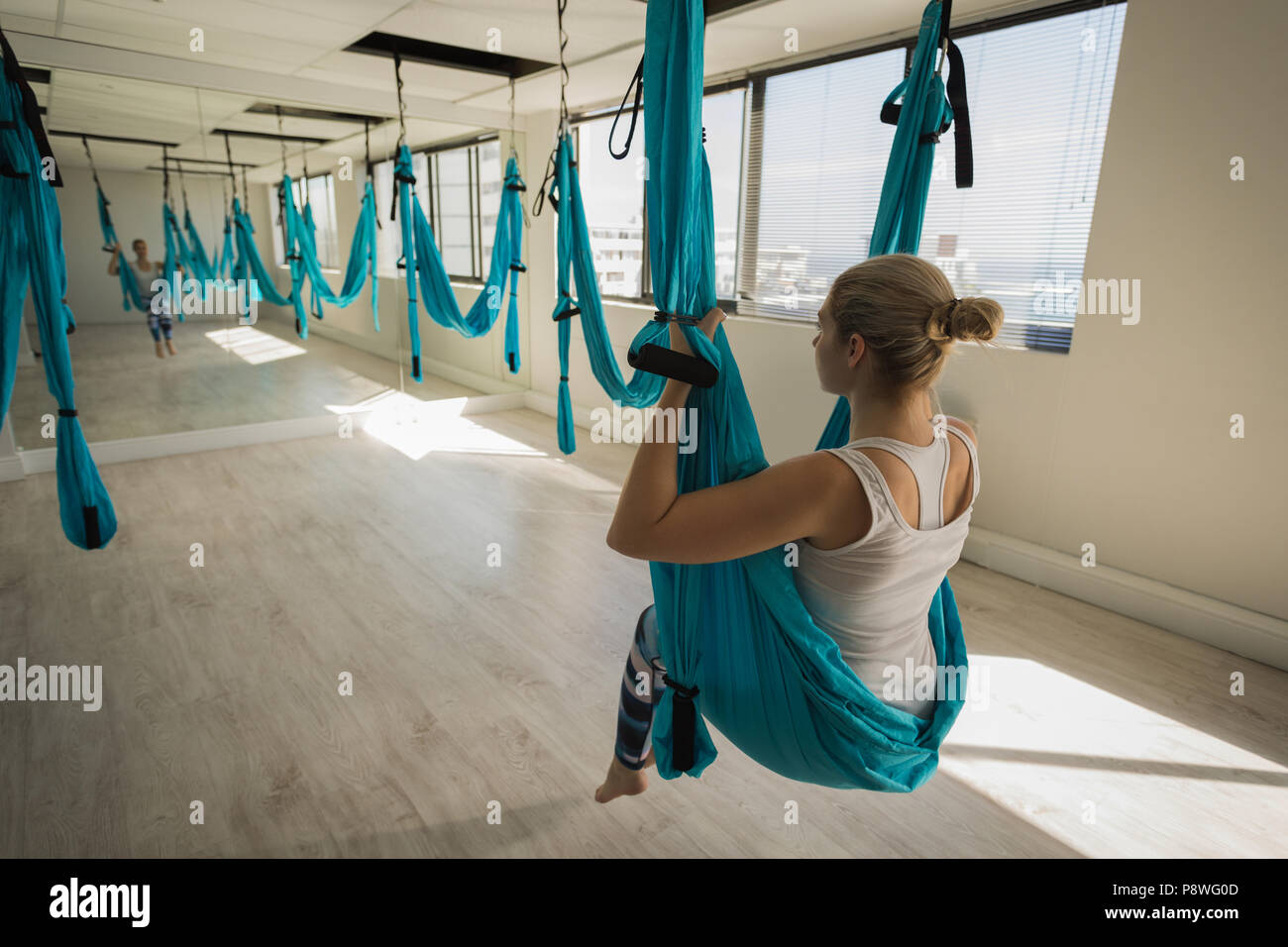 Swing dance exercise hi-res stock photography and images - Alamy