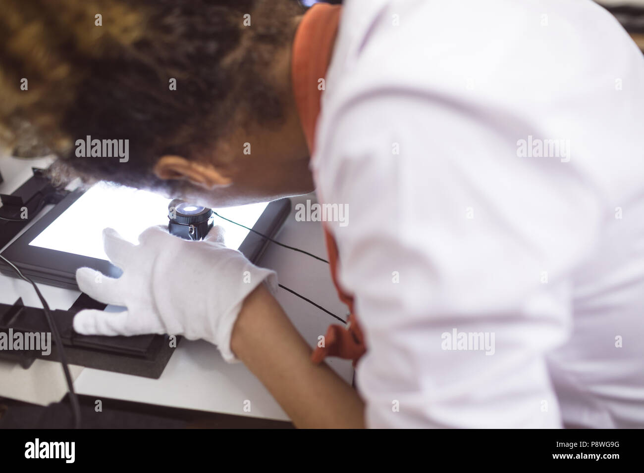 Magnifier pocket hi-res stock photography and images - Alamy