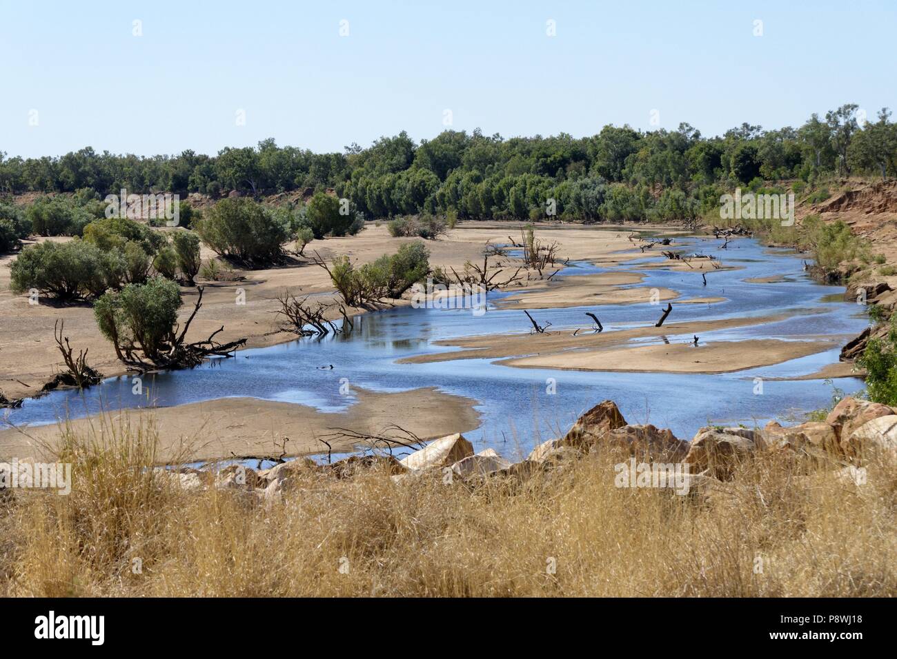 A low level Fitzroy River during the dry season, Fitzroy Crossing ...