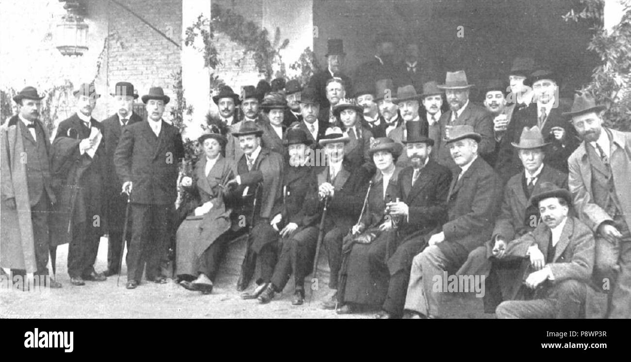 Diplomatic network Black and White Stock Photos & Images - Alamy