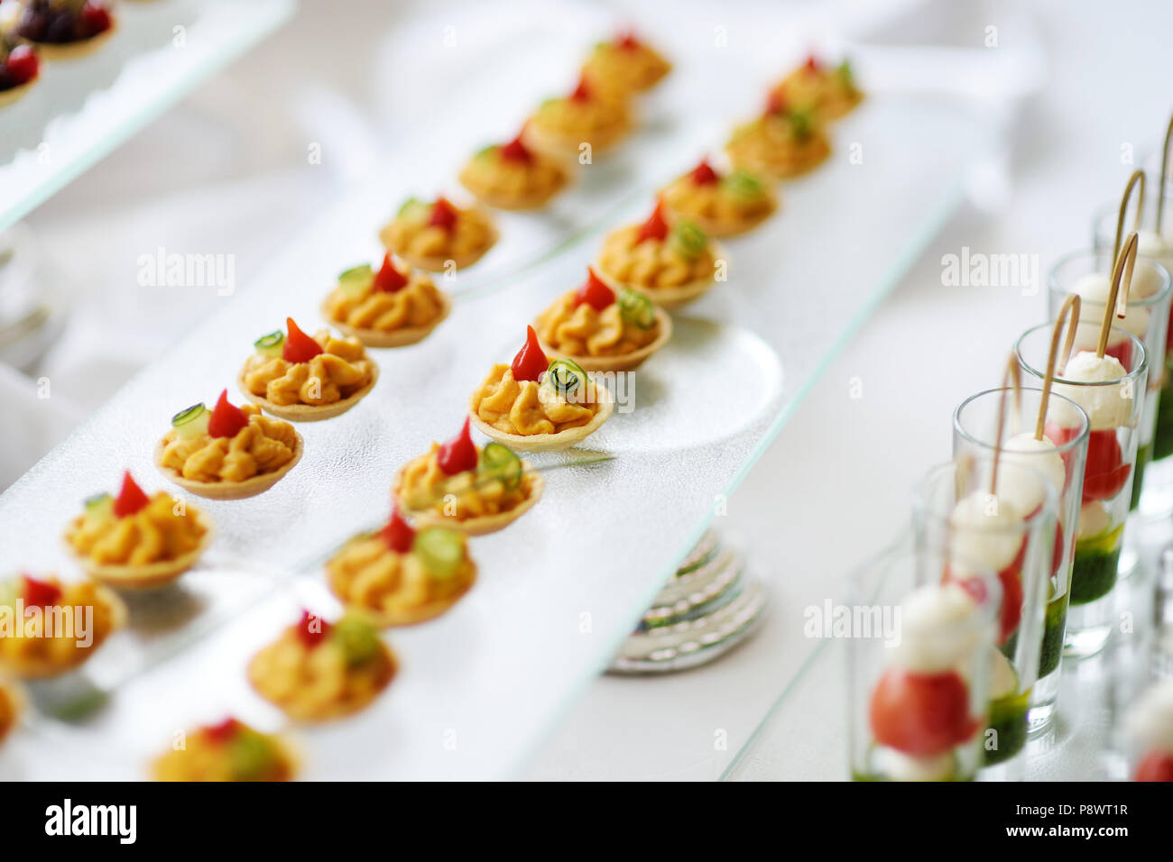 Small plates dinner party hi-res stock photography and images - Alamy