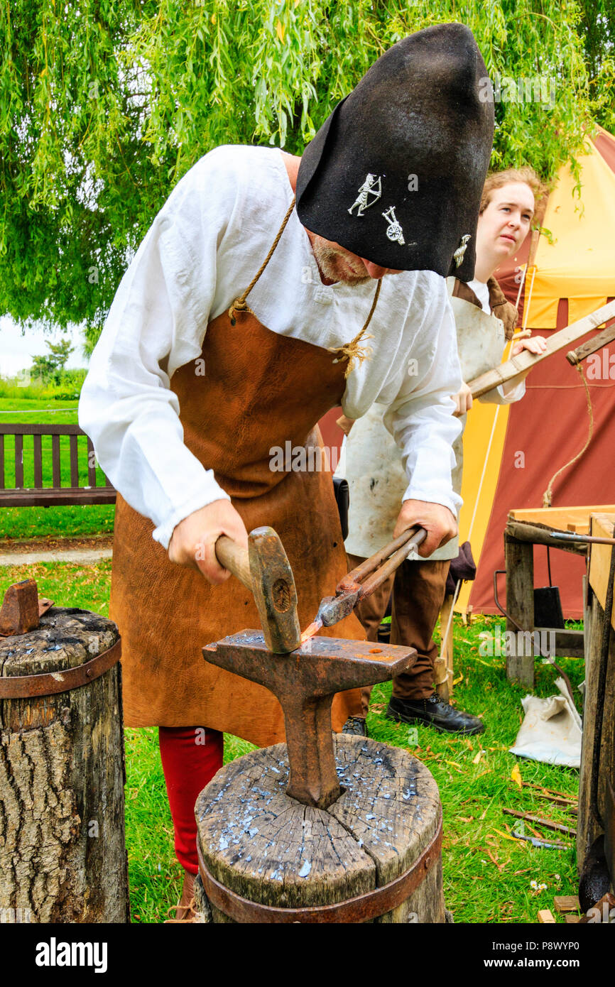 Medieval costume man hi-res stock photography and images - Alamy