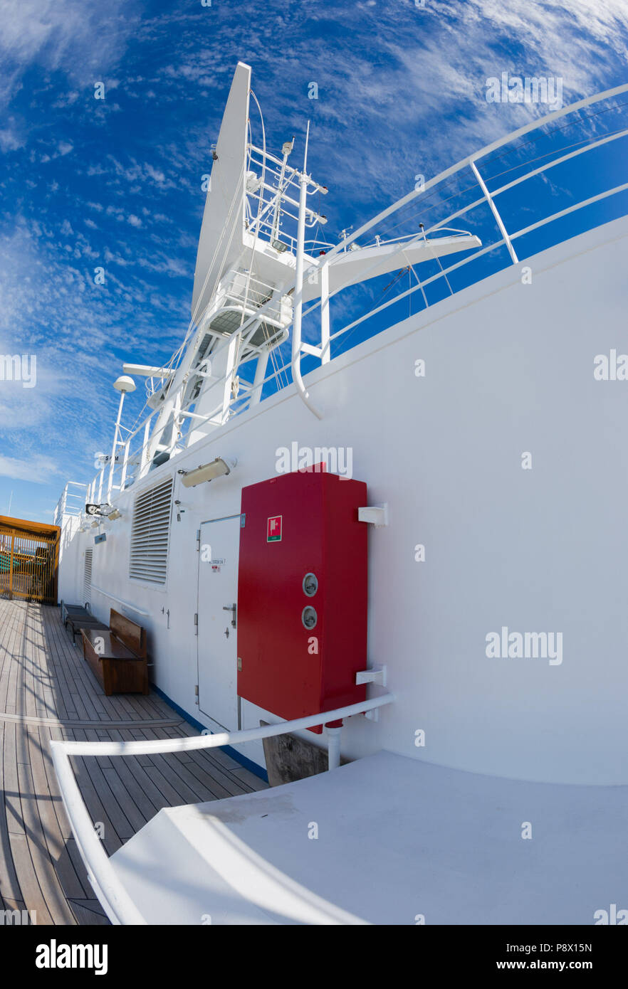 Ships fire hose hi-res stock photography and images - Alamy