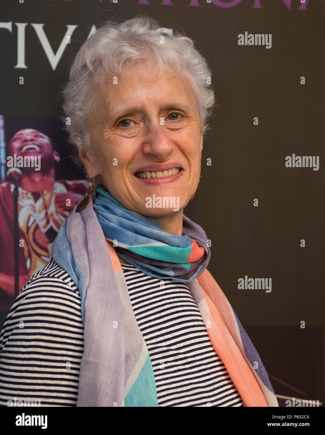 Photograph of the author Sara Paretsky Stock Photo - Alamy