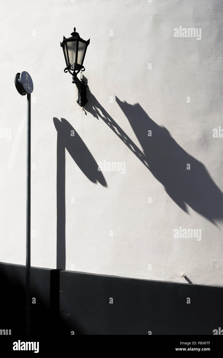 Street sign chinese signs taipei hi-res stock photography and images ...