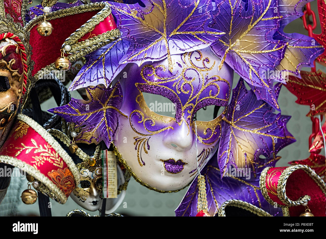 Venice mask italy crafts hi-res stock photography and images - Alamy