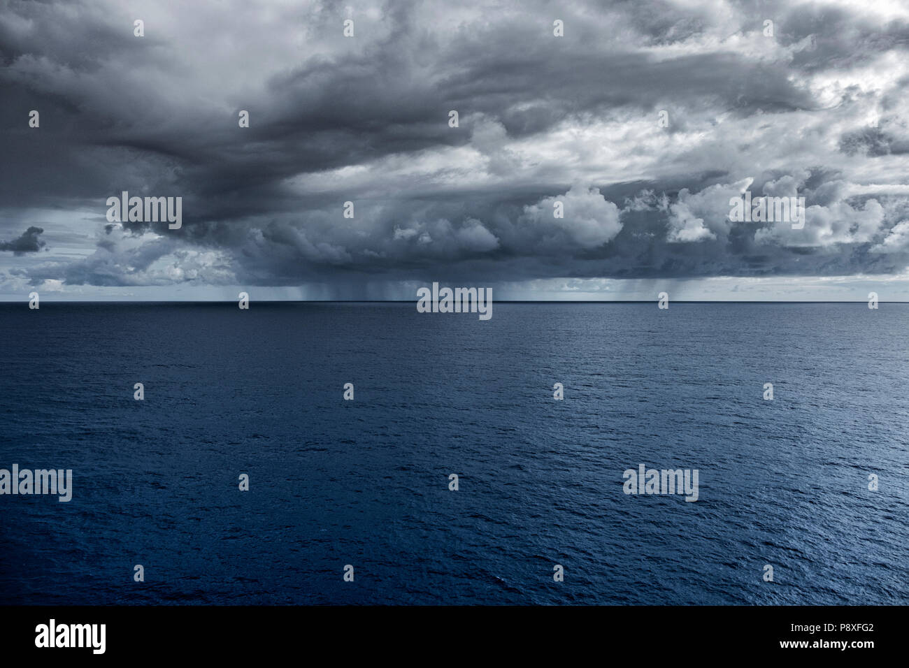 Vast Ocean High Resolution Stock Photography and Images - Alamy