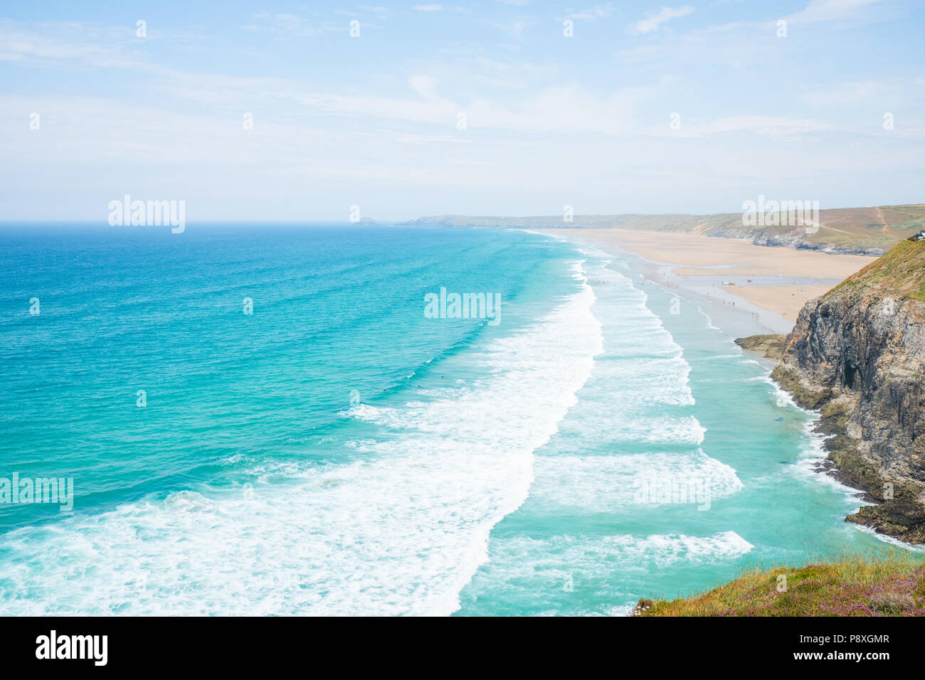 Long sandy beach england hi-res stock photography and images - Alamy