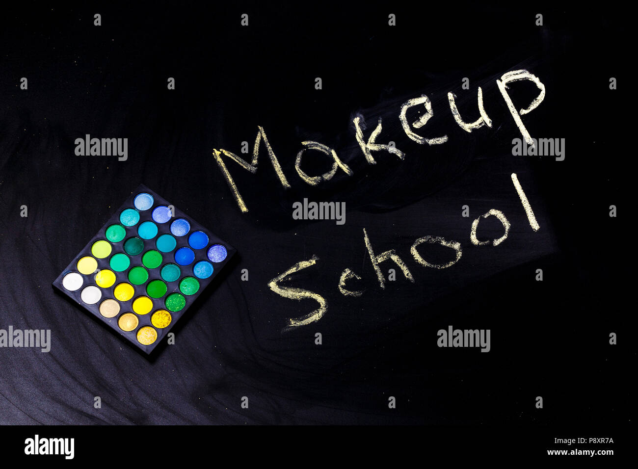 Black chalk powder hi-res stock photography and images - Alamy