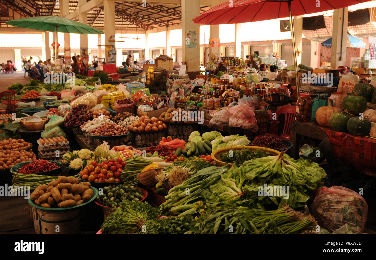 Fresh food, vegetables, fruits and fishes from Indochinas biggest ...