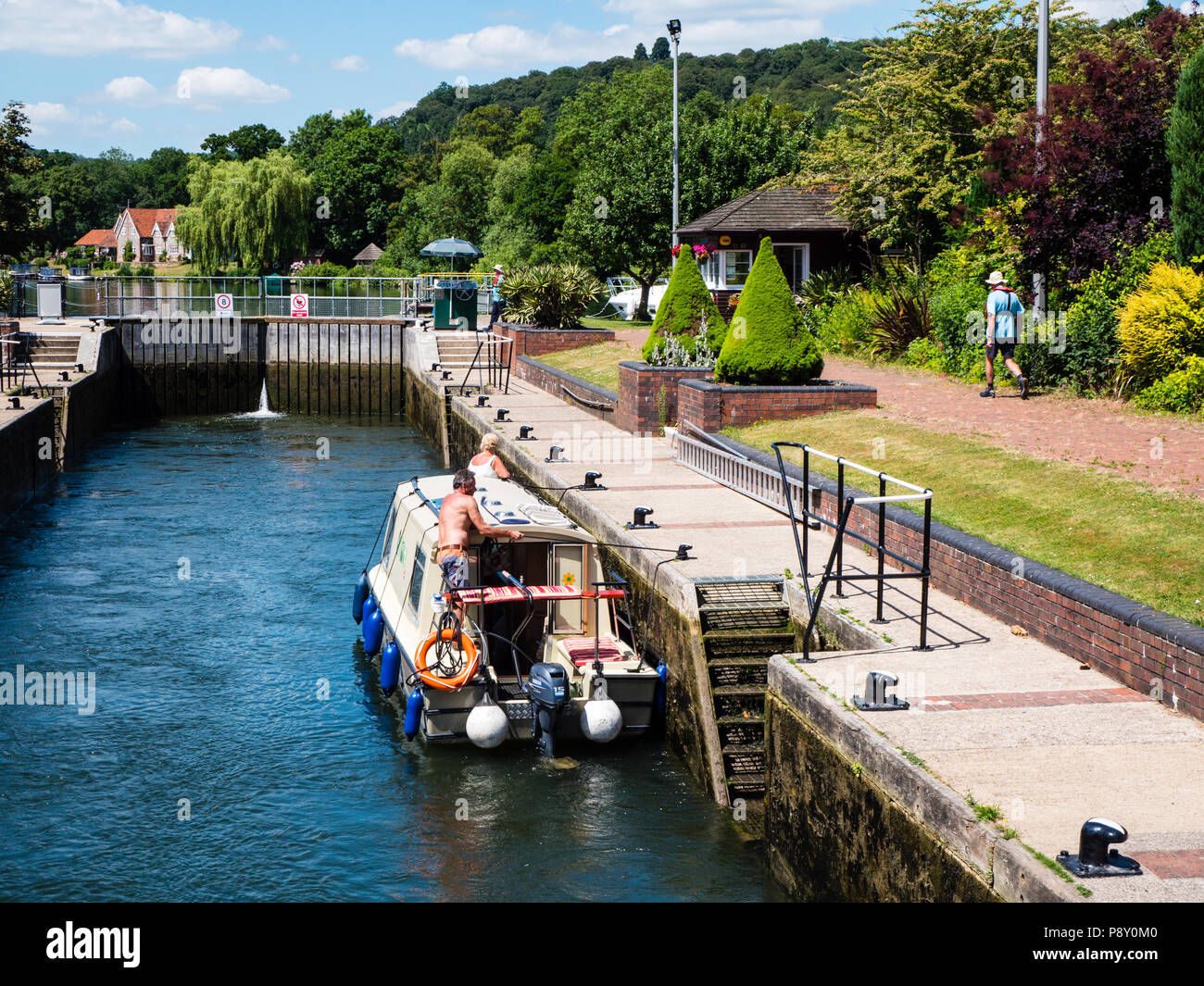 Quirky Boat Using, Hambleden Lock and Weir, River Thames, Berkshire ...