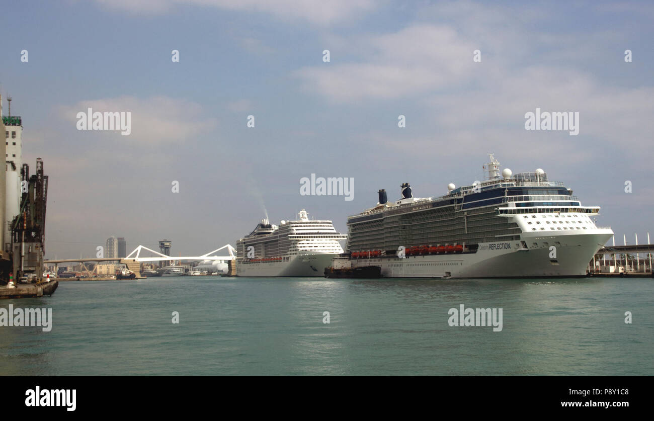 Cruise liners hi-res stock photography and images - Alamy