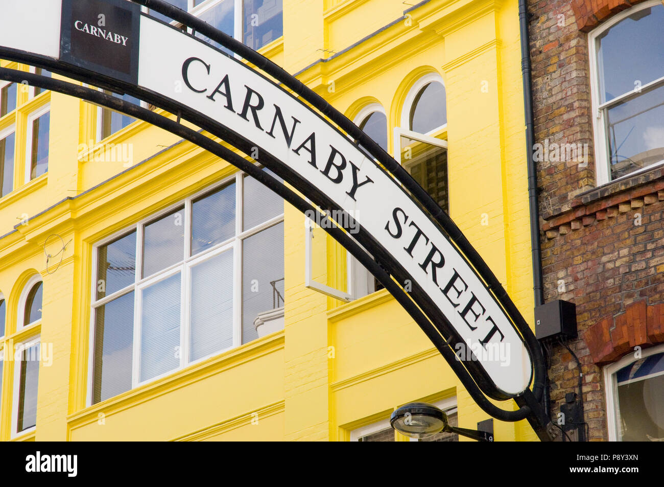 60's fashion music carnaby street hi-res stock photography and images ...