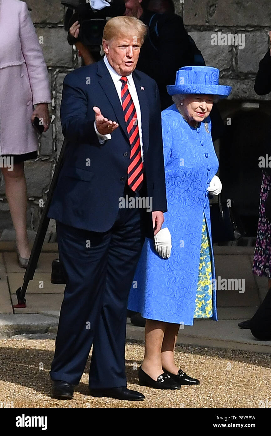 Queen Elizabeth II and US President Donald Trump walk in the Quadrangle ...