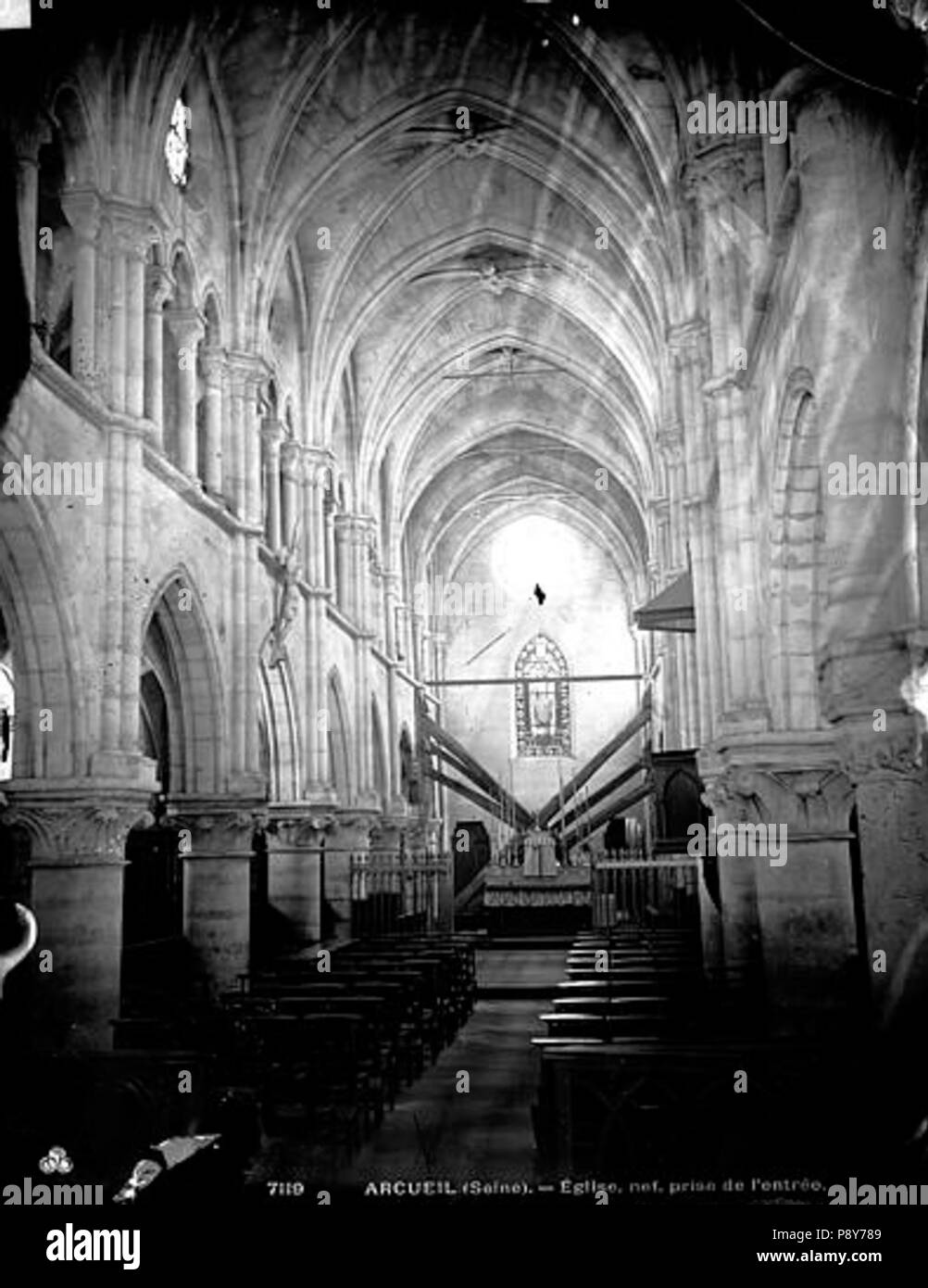 Eglise saint denys hi-res stock photography and images - Alamy