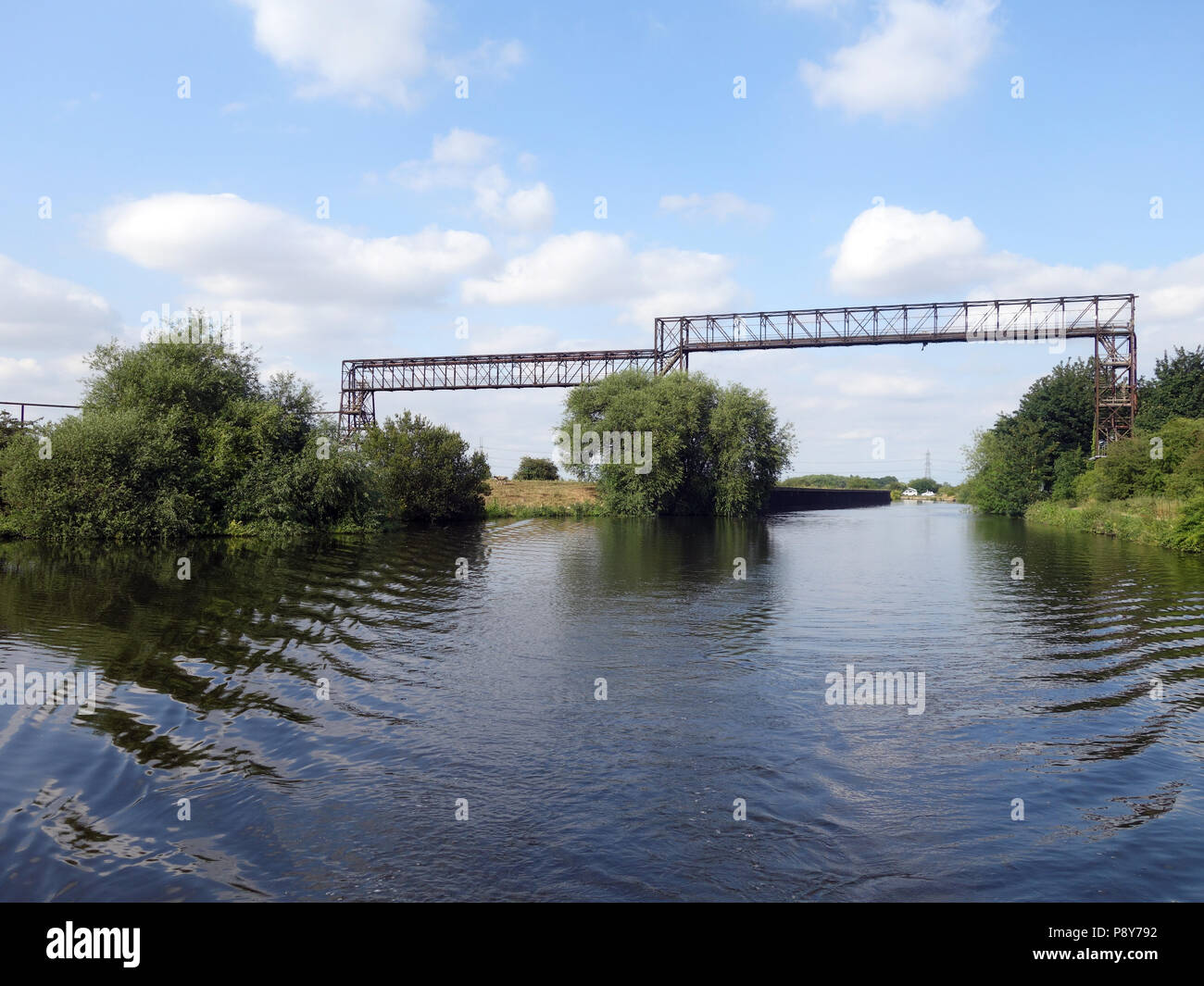 Power and water gantry hi-res stock photography and images - Alamy