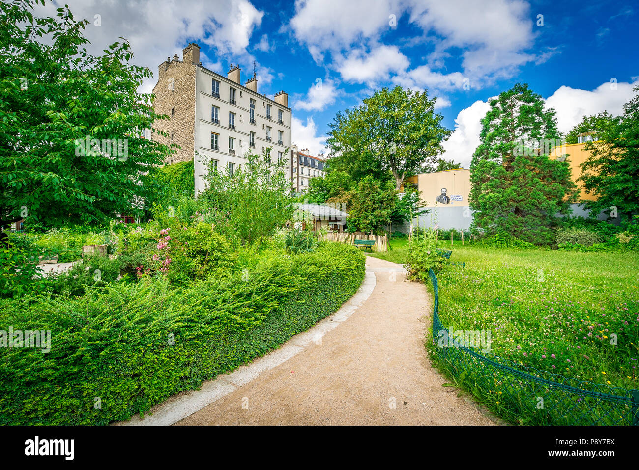 Kiosque à musique du Jardin Villemin in Paris, France Stock Photo - Alamy