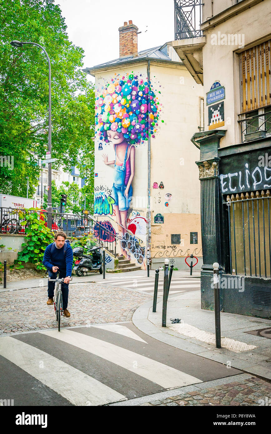 Incredible street art on the large external wall in the Canal Saint ...