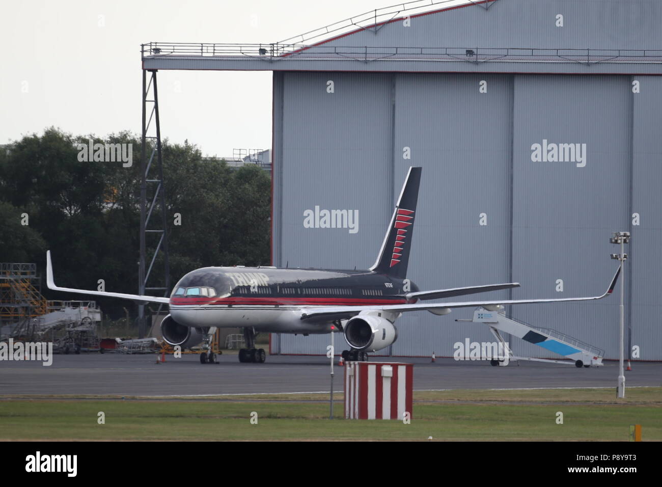 Inside Donald Trumps Private Jet Donald Trump Lands At LaGuardia