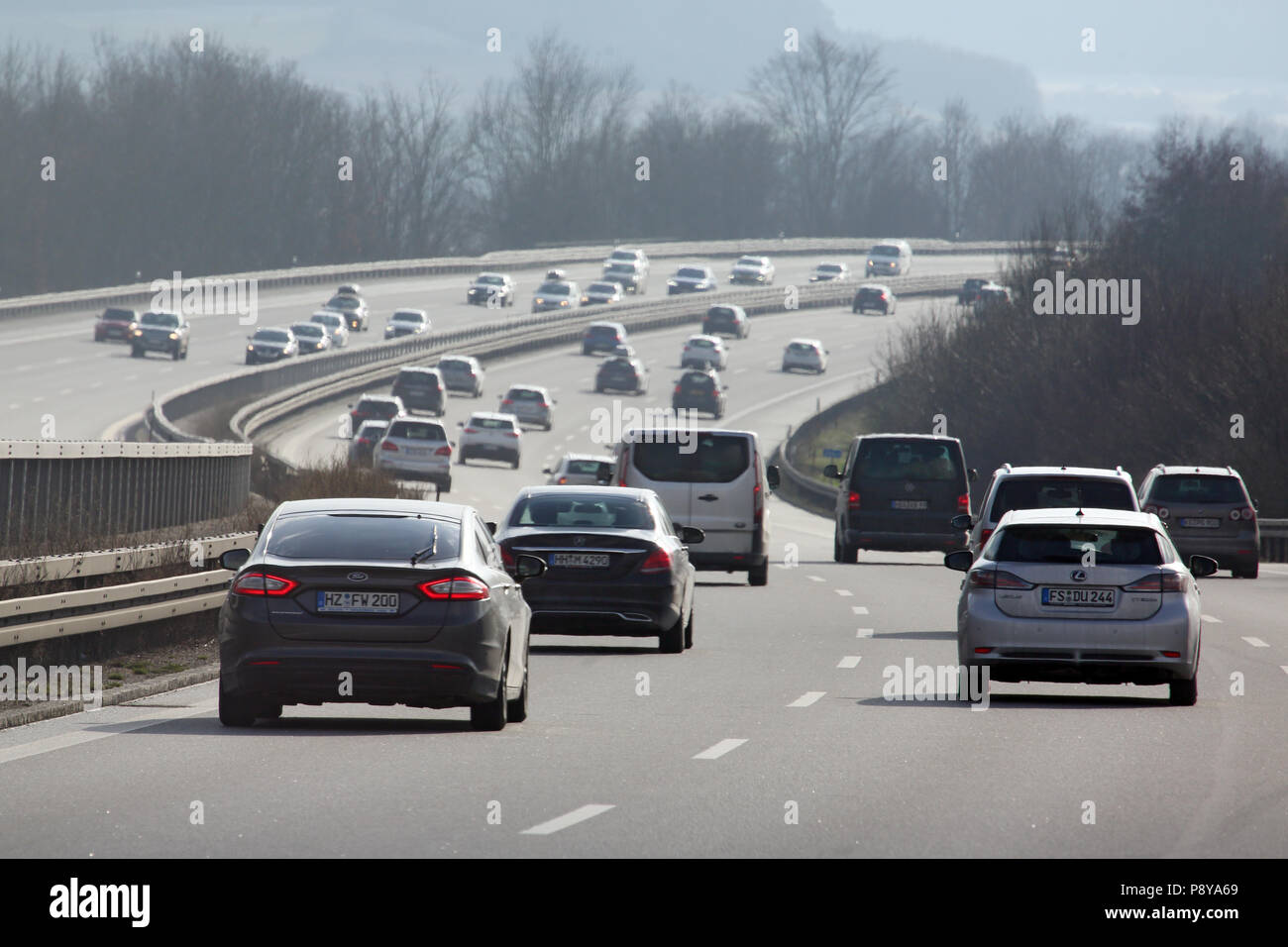 Three lane highway hi-res stock photography and images - Alamy