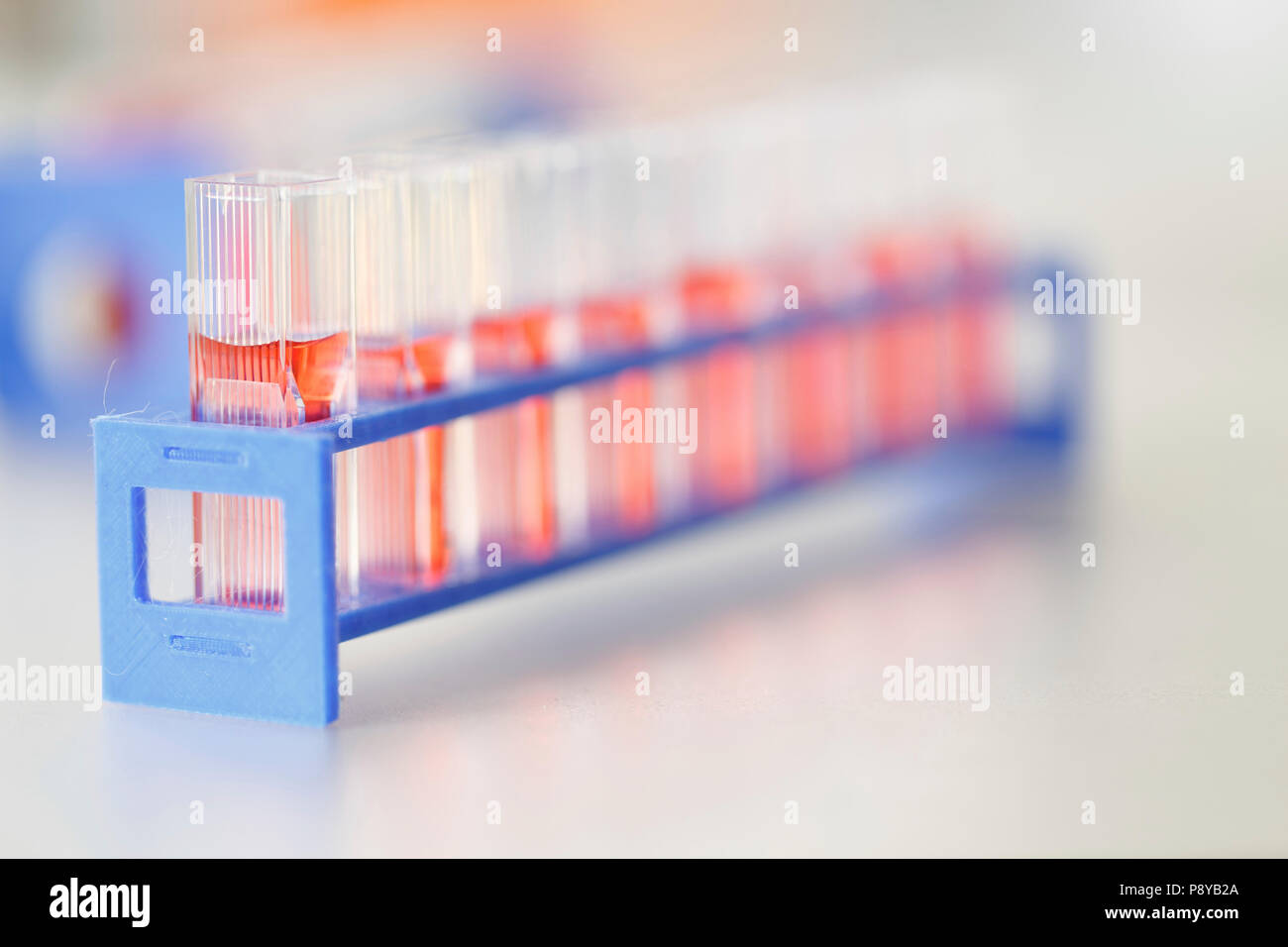 Cell cultures hi-res stock photography and images - Alamy