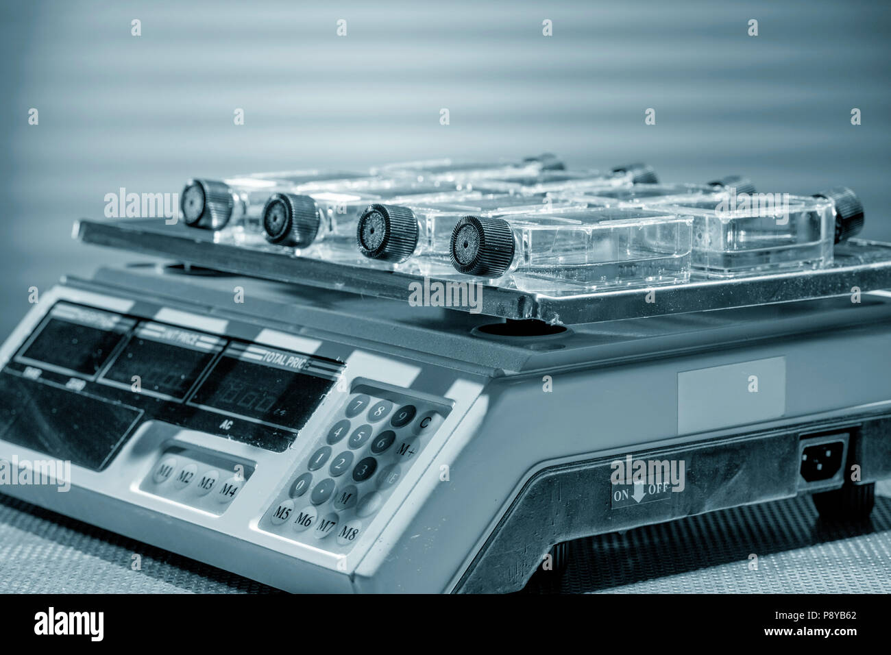 Laboratory shaker hi-res stock photography and images - Alamy