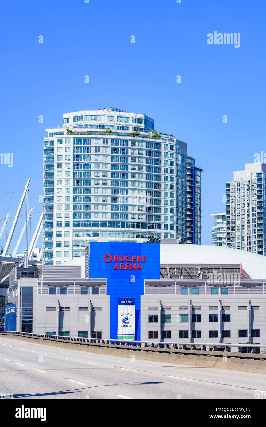 Rogers arena hi-res stock photography and images - Alamy